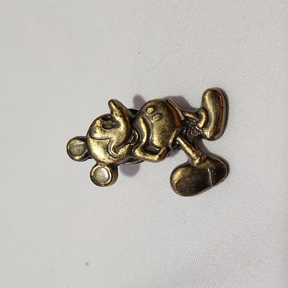 Disney | Jewelry | Bronze Mickey Mouse Pin | Poshmark